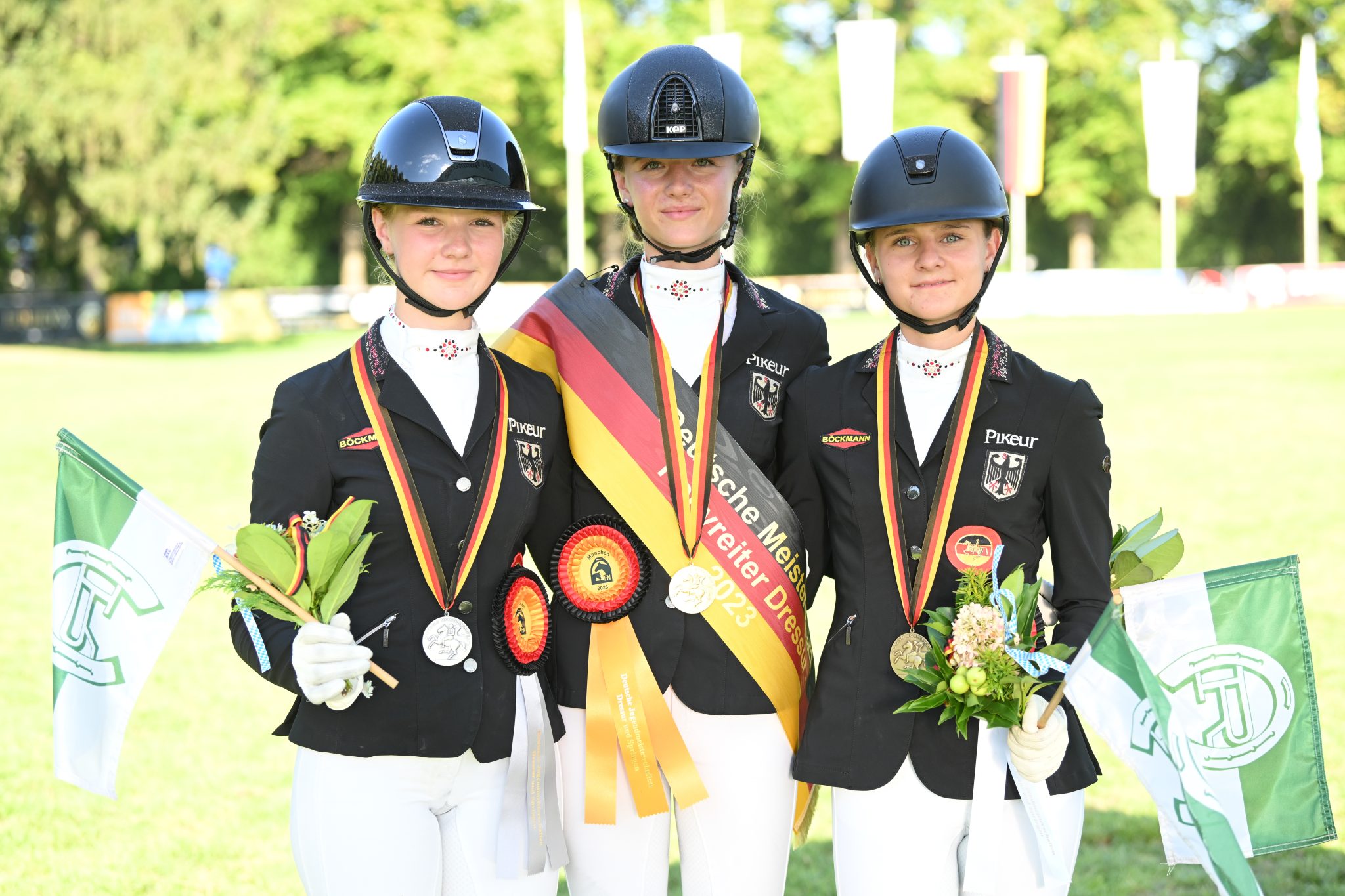 Hocherfolgreiche Deutsche Jugendmeisterschaften - Rheinlands Reiter+Pferde