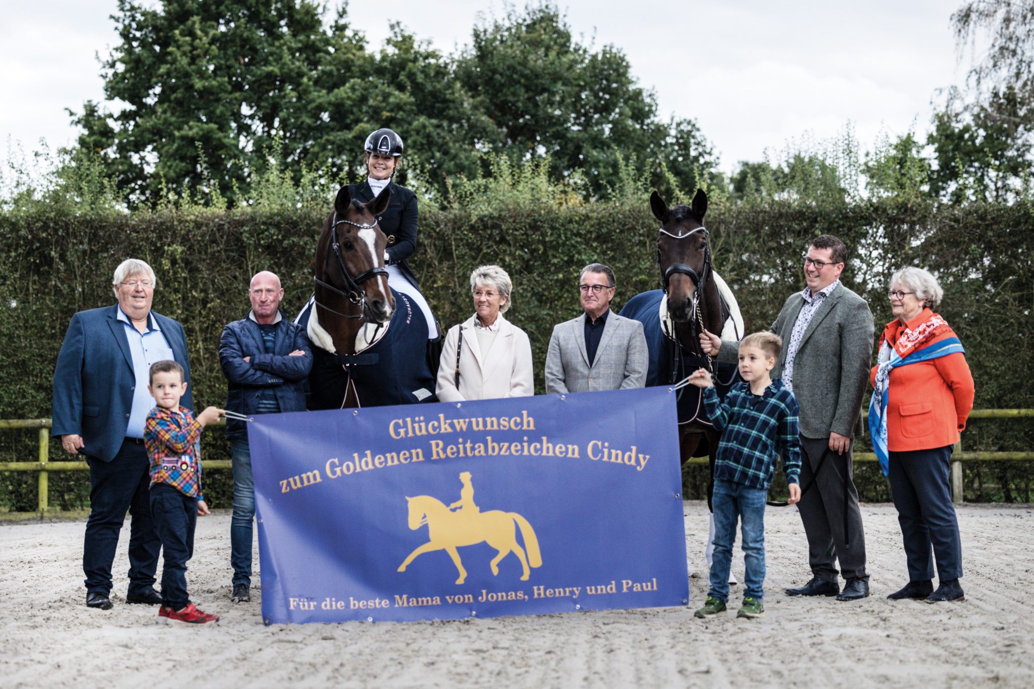 Goldenes Reitabzeichen für Cindy Molls - Rheinlands Reiter+Pferde