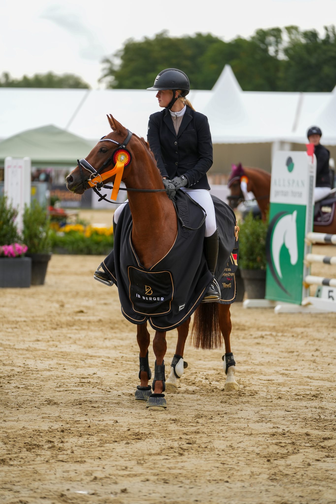 Luisa Winkel gewinnt erste Qualifikation - Rheinlands Reiter+Pferde