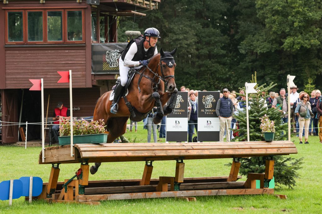 Julia Krajewski das Maß aller Dinge - Rheinlands Reiter+Pferde